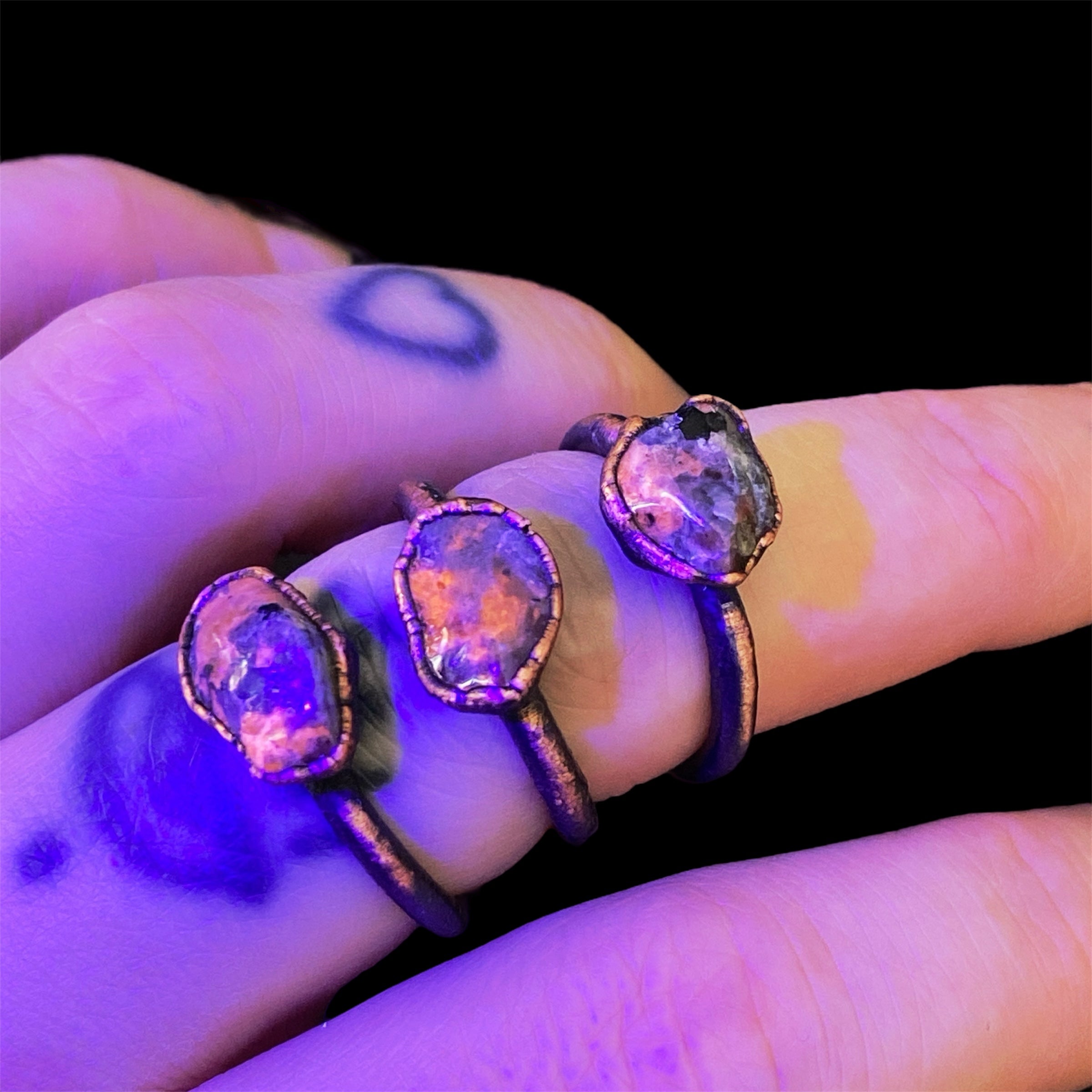 𝑌𝑜𝑜𝑝𝑒𝑟𝑙𝑖𝑡𝑒 𝐹𝑙𝑢𝑜𝑟𝑒𝑠𝑐𝑒𝑛𝑡 𝑆𝑜𝑑𝑎𝑙𝑖𝑡𝑒 𝑅𝑖𝑛𝑔 – Hexelheim